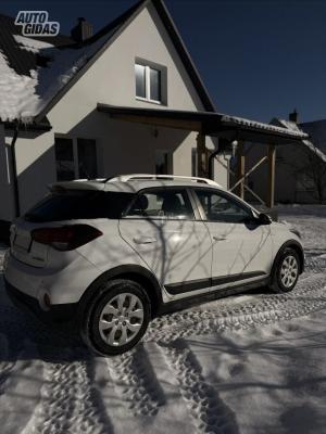 White Hyundai i20 2019 in Vilnius, with an engine capacity of 1.00 L and mileage of 149 thousand km for 9950 €, photo 3 on AUTOMOTO.COM.LV