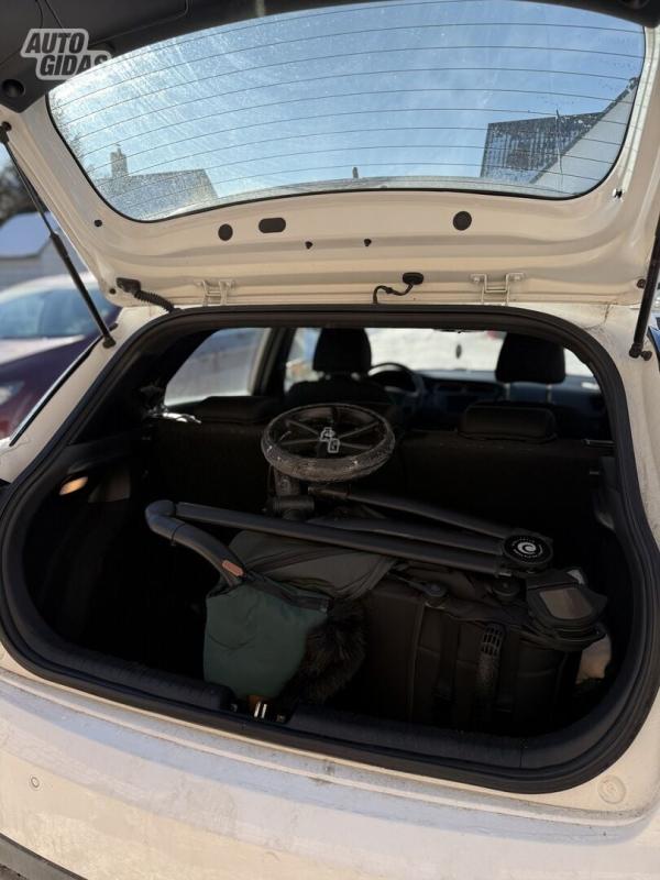 White Hyundai i20 2019 in Vilnius, with an engine capacity of 1.00 L and mileage of 149 thousand km for 9950 €, photo 10 on AUTOMOTO.COM.LV