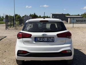 White Hyundai i20 2019 in Siauliai, with an engine capacity of 1.00 L and mileage of 148 thousand km for 8300 €, photo 7 on AUTOMOTO.COM.LV