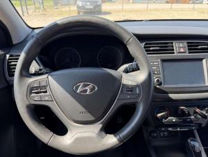 White Hyundai i20 2019 in Siauliai, with an engine capacity of 1.00 L and mileage of 148 thousand km for 8300 €, photo 17 on AUTOMOTO.COM.LV