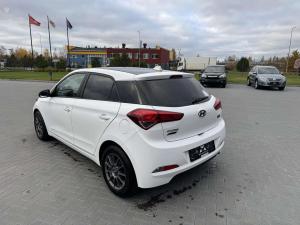 White Hyundai i20 2019 in Telschi, with an engine capacity of 1.20 L and mileage of 186 thousand km for 5300 €, photo 5 on AUTOMOTO.COM.LV
