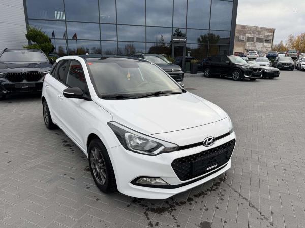 Хендай и20 2019 в Тельшяй на AUTOMOTO.COM.LV Белый Хендай и20 2019 в Тельшяй, объемом двигателя 1.20 л и пробегом 186 тыс. км за 5300 €, фото 10 на AUTOMOTO.COM.LV