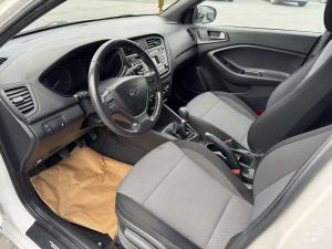 White Hyundai i20 2019 in Telschi, with an engine capacity of 1.20 L and mileage of 186 thousand km for 5300 €, photo 15 on AUTOMOTO.COM.LV
