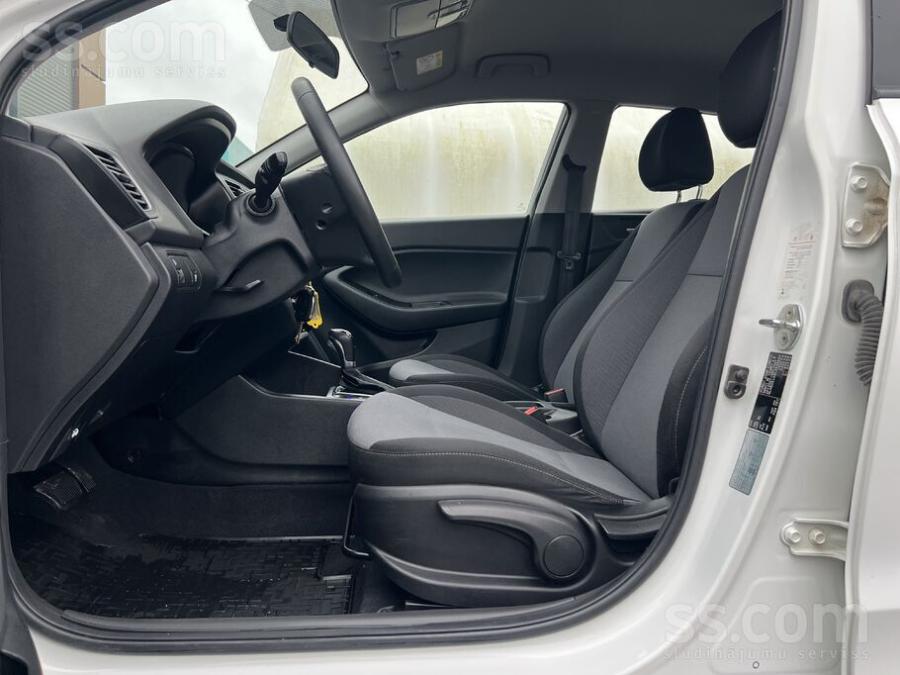 Balts Hyundai i20 2020 Jelgava, ar dzinēja tilpumu 1.00 L un nobraukumu 264 tūkst. km par 5990 €, foto 7 vietnē AUTOMOTO.COM.LV