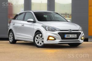 White Hyundai i20 2020 in Jelgava, with an engine capacity of 1.00 L and mileage of 236 thousand km for 6490 €, photo  on AUTOMOTO.COM.LV