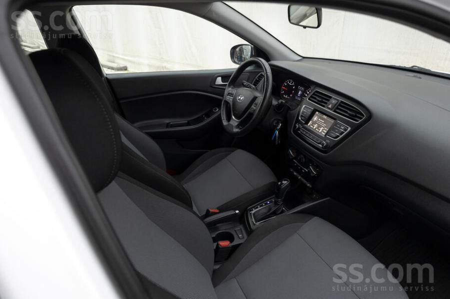 Balts Hyundai i20 2020 Jelgava, ar dzinēja tilpumu 1.00 L un nobraukumu 236 tūkst. km par 6490 €, foto 8 vietnē AUTOMOTO.COM.LV