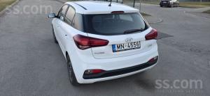 Белый Хендай и20 2020 в Рига, объемом двигателя 1.20 л и пробегом 12 тыс. км за 7700 €, фото 5 на AUTOMOTO.COM.LV