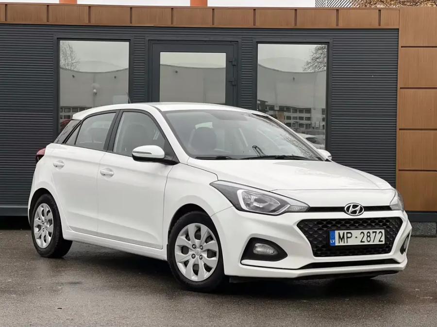 Balts Hyundai i20 2020 Jelgava, ar dzinēja tilpumu 1.00 L un nobraukumu 264 tūkst. km par 5990 €, foto 1 vietnē AUTOMOTO.COM.LV