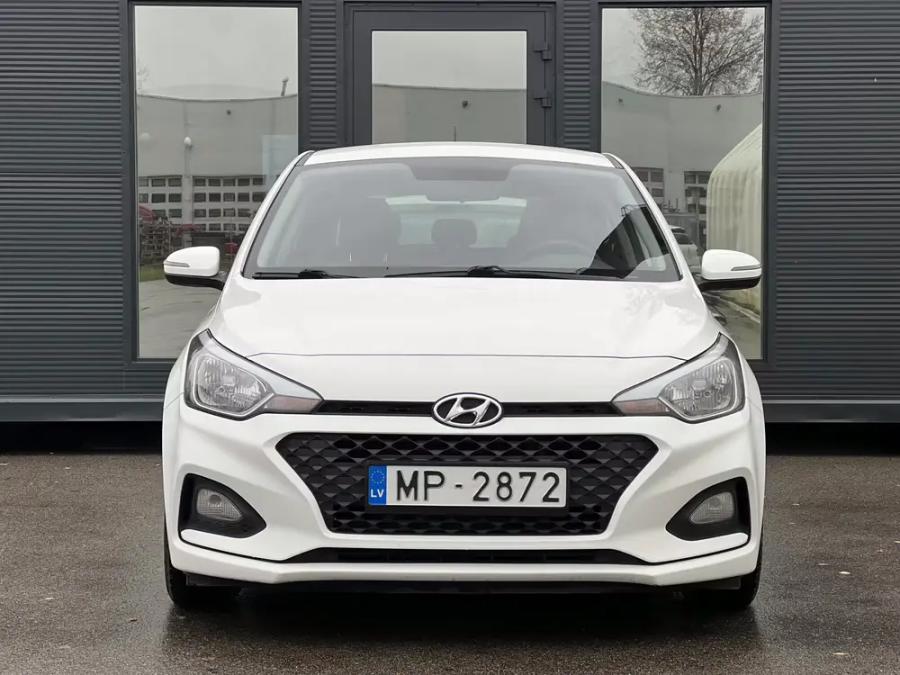 Balts Hyundai i20 2020 Jelgava, ar dzinēja tilpumu 1.00 L un nobraukumu 264 tūkst. km par 5990 €, foto 4 vietnē AUTOMOTO.COM.LV