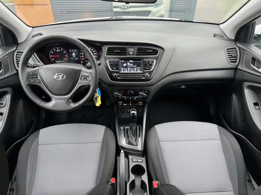Balts Hyundai i20 2020 Jelgava, ar dzinēja tilpumu 1.00 L un nobraukumu 264 tūkst. km par 5990 €, foto 11 vietnē AUTOMOTO.COM.LV