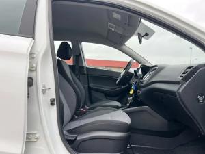 Balts Hyundai i20 2020 Jelgava, ar dzinēja tilpumu 1.00 L un nobraukumu 264 tūkst. km par 5990 €, foto 12 vietnē AUTOMOTO.COM.LV