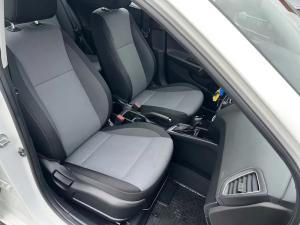 Balts Hyundai i20 2020 Jelgava, ar dzinēja tilpumu 1.00 L un nobraukumu 264 tūkst. km par 5990 €, foto 13 vietnē AUTOMOTO.COM.LV