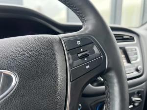 Balts Hyundai i20 2020 Jelgava, ar dzinēja tilpumu 1.00 L un nobraukumu 264 tūkst. km par 5990 €, foto 19 vietnē AUTOMOTO.COM.LV