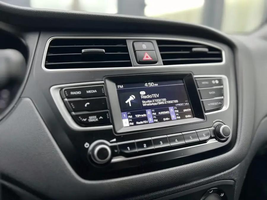 Balts Hyundai i20 2020 Jelgava, ar dzinēja tilpumu 1.00 L un nobraukumu 264 tūkst. km par 5990 €, foto 20 vietnē AUTOMOTO.COM.LV