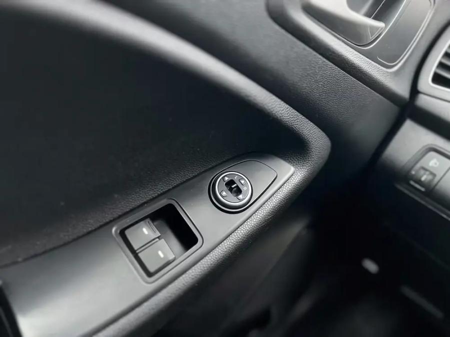 Balts Hyundai i20 2020 Jelgava, ar dzinēja tilpumu 1.00 L un nobraukumu 264 tūkst. km par 5990 €, foto 24 vietnē AUTOMOTO.COM.LV