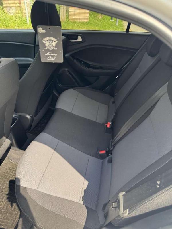 Balts Hyundai i20 2020 Telšiai, ar dzinēja tilpumu 1.00 L un nobraukumu 219 tūkst. km par 6600 €, foto 5 vietnē AUTOMOTO.COM.LV