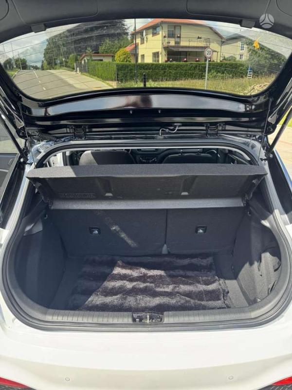Balts Hyundai i20 2020 Telšiai, ar dzinēja tilpumu 1.00 L un nobraukumu 219 tūkst. km par 6600 €, foto 6 vietnē AUTOMOTO.COM.LV