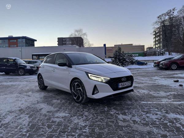 Balts Hyundai i20 2021 Viļņa, ar dzinēja tilpumu 1.00 L un nobraukumu 54 tūkst. km par 13500 €, foto 2 vietnē AUTOMOTO.COM.LV