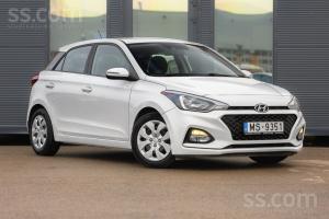 White Hyundai i20 2021 in Jelgava, with an engine capacity of 1.00 L and mileage of 257 thousand km for 6790 €, photo  on AUTOMOTO.COM.LV