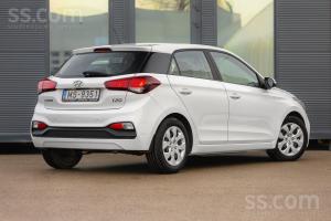 White Hyundai i20 2021 in Jelgava, with an engine capacity of 1.00 L and mileage of 257 thousand km for 6790 €, photo 5 on AUTOMOTO.COM.LV