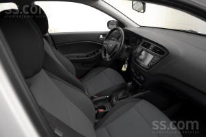 White Hyundai i20 2021 in Jelgava, with an engine capacity of 1.00 L and mileage of 257 thousand km for 6790 €, photo 9 on AUTOMOTO.COM.LV