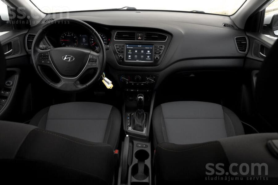 White Hyundai i20 2021 in Jelgava, with an engine capacity of 1.00 L and mileage of 257 thousand km for 6790 €, photo 12 on AUTOMOTO.COM.LV