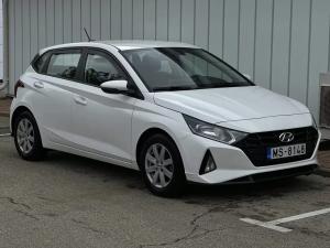 White Hyundai i20 2021 in Riga, with an engine capacity of 1.20 L and mileage of 25 thousand km for 10900 €, photo  on AUTOMOTO.COM.LV