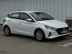 Balts Hyundai i20 2021 Rīga, ar dzinēja tilpumu 1.20 L un nobraukumu 25 tūkst. km par 10900 €, foto 8 vietnē AUTOMOTO.COM.LV