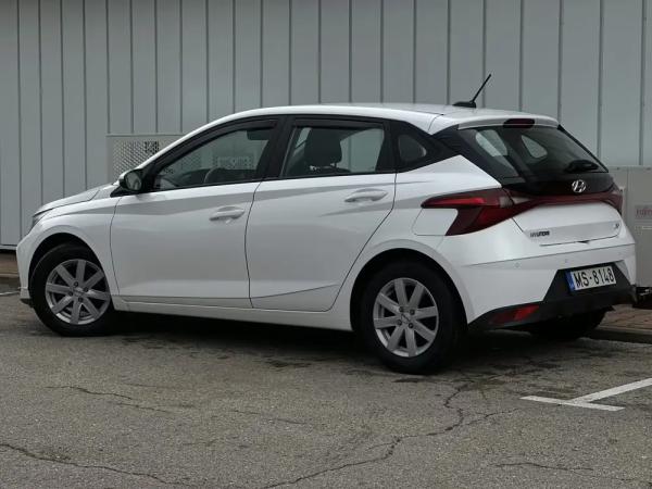 White Hyundai i20 2021 in Riga, with an engine capacity of 1.20 L and mileage of 25 thousand km for 10900 €, photo 8 on AUTOMOTO.COM.LV