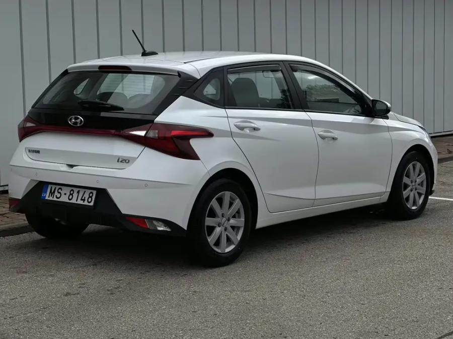 Balts Hyundai i20 2021 Rīga, ar dzinēja tilpumu 1.20 L un nobraukumu 25 tūkst. km par 10900 €, foto 12 vietnē AUTOMOTO.COM.LV