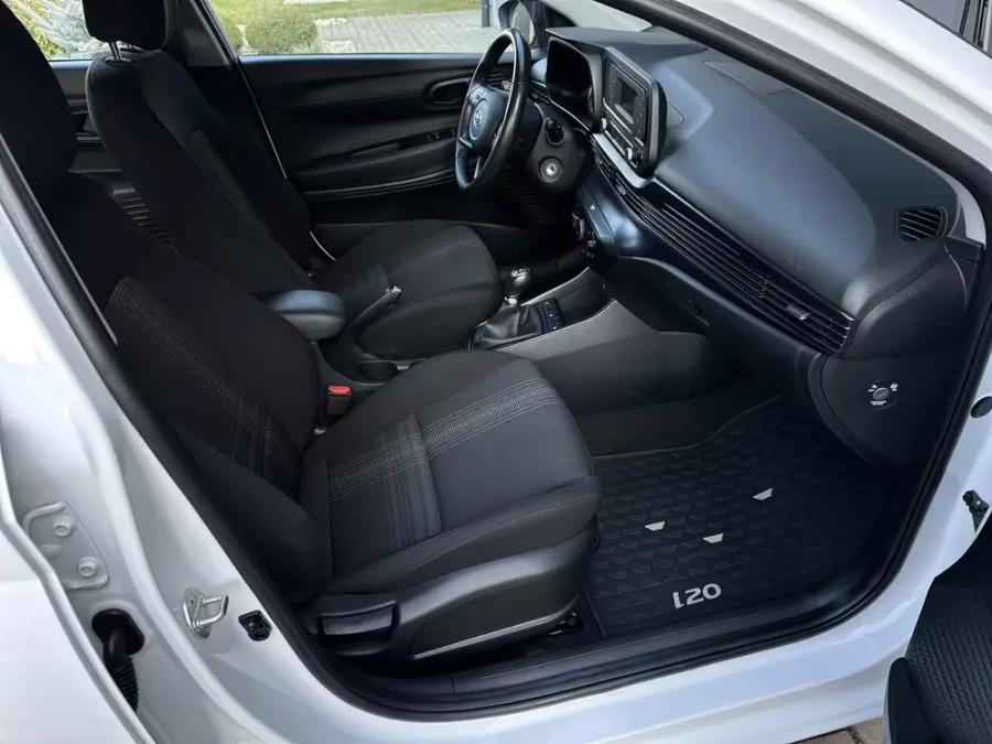 Balts Hyundai i20 2021 Rīga, ar dzinēja tilpumu 1.20 L un nobraukumu 25 tūkst. km par 10900 €, foto 23 vietnē AUTOMOTO.COM.LV