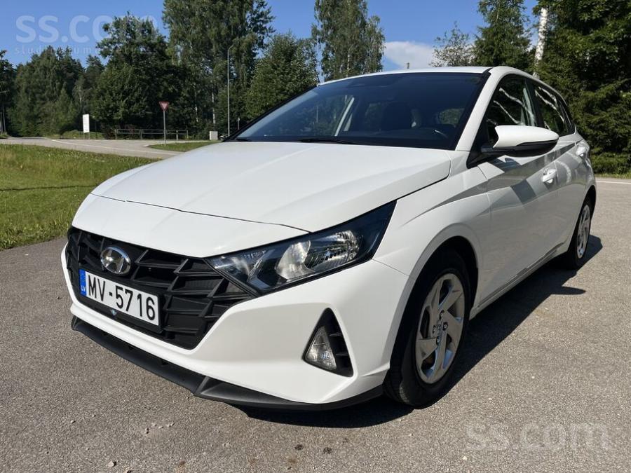Balts Hyundai i20 2021 Rīga, ar dzinēja tilpumu 1.20 L un nobraukumu 110 tūkst. km par 9700 €, foto 1 vietnē AUTOMOTO.COM.LV