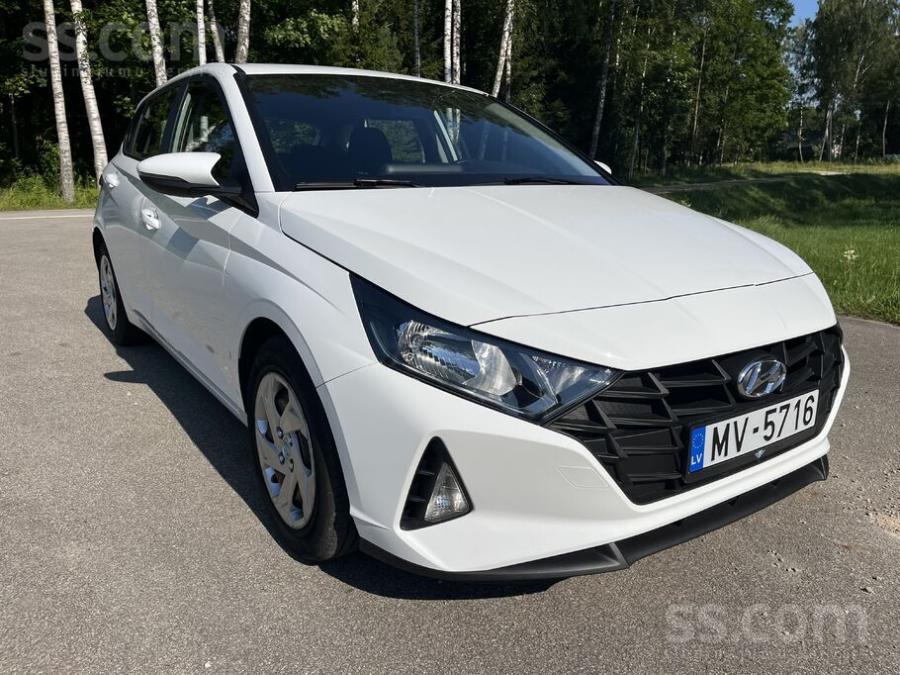 Balts Hyundai i20 2021 Rīga, ar dzinēja tilpumu 1.20 L un nobraukumu 110 tūkst. km par 9700 €, foto 3 vietnē AUTOMOTO.COM.LV