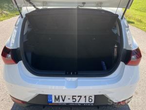 Balts Hyundai i20 2021 Rīga, ar dzinēja tilpumu 1.20 L un nobraukumu 110 tūkst. km par 9700 €, foto 11 vietnē AUTOMOTO.COM.LV