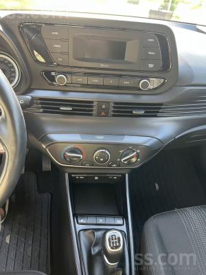 Balts Hyundai i20 2021 Rīga, ar dzinēja tilpumu 1.20 L un nobraukumu 110 tūkst. km par 9700 €, foto 15 vietnē AUTOMOTO.COM.LV