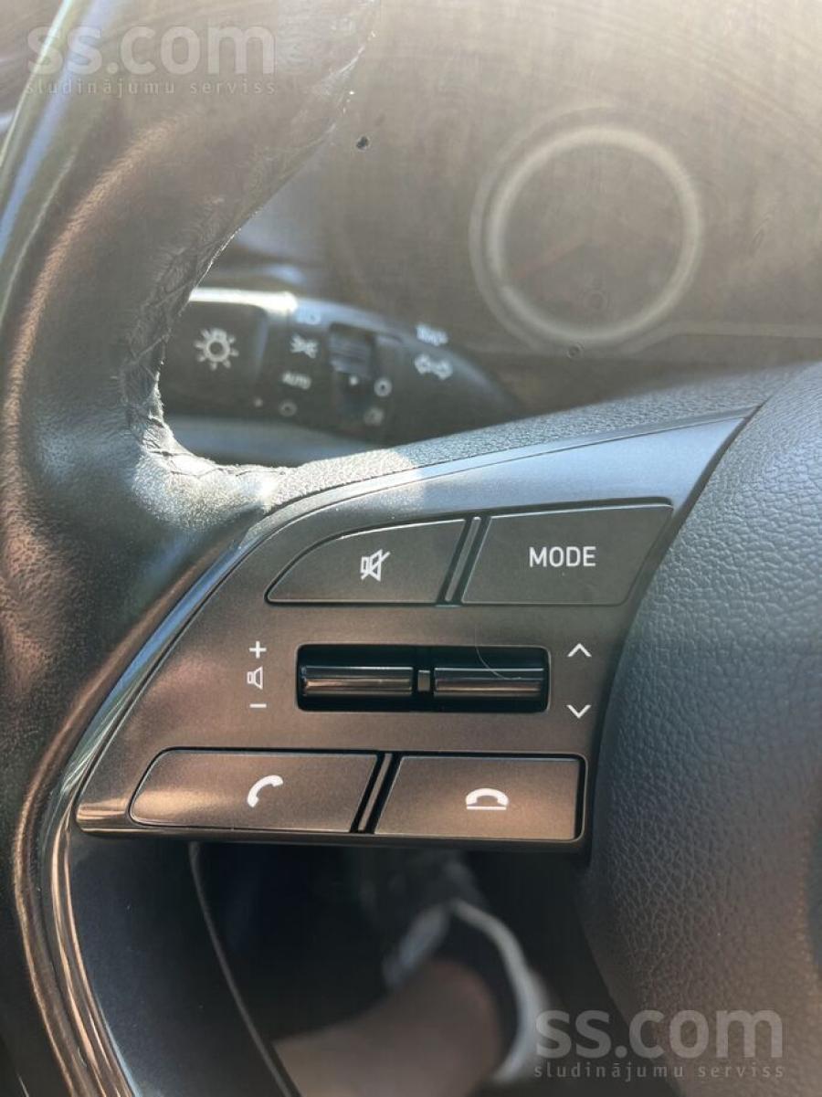 Balts Hyundai i20 2021 Rīga, ar dzinēja tilpumu 1.20 L un nobraukumu 110 tūkst. km par 9700 €, foto 18 vietnē AUTOMOTO.COM.LV