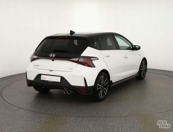 White Hyundai i20 2022 in Kaunas, with an engine capacity of 1.00 L and mileage of 47 thousand km for 22349 €, photo 5 on AUTOMOTO.COM.LV
