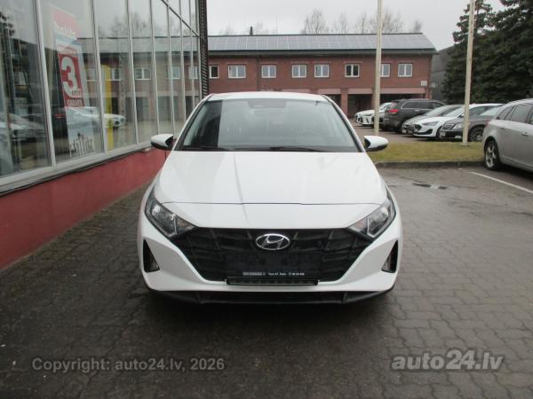 Balts Hyundai i20 2022 Tartu, ar dzinēja tilpumu 1.20 L un nobraukumu 59 tūkst. km par 11990 €, foto 2 vietnē AUTOMOTO.COM.LV