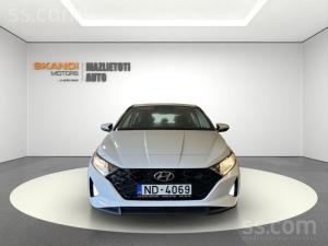 White Hyundai i20 2022 in Riga, with an engine capacity of 1.00 L and mileage of 38 thousand km for 12990 €, photo 3 on AUTOMOTO.COM.LV