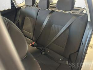 White Hyundai i20 2022 in Riga, with an engine capacity of 1.00 L and mileage of 38 thousand km for 12990 €, photo 14 on AUTOMOTO.COM.LV