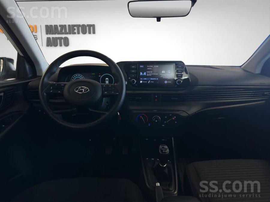 White Hyundai i20 2022 in Riga, with an engine capacity of 1.00 L and mileage of 38 thousand km for 12990 €, photo 15 on AUTOMOTO.COM.LV