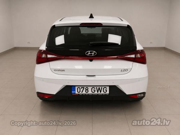 White Hyundai i20 2022 in Tartu, with an engine capacity of 1.00 L and mileage of 97 thousand km for 9978 €, photo 7 on AUTOMOTO.COM.LV
