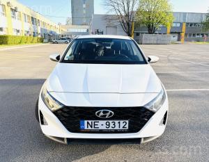 Белый Хендай и20 2022 в Рига, объемом двигателя 1.00 л и пробегом 57 тыс. км за 14000 €, фото 5 на AUTOMOTO.COM.LV