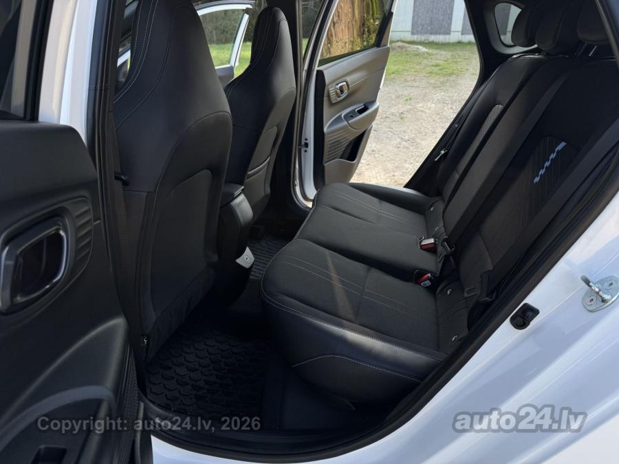 Белый Хендай и20 2023 в Рига, объемом двигателя 1.60 л и пробегом 42 тыс. км за 27000 €, фото 15 на AUTOMOTO.COM.LV