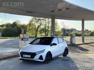 Белый Хендай и20 2023 в Огре, объемом двигателя 1.60 л и пробегом 42 тыс. км за 24000 €, фото 9 на AUTOMOTO.COM.LV