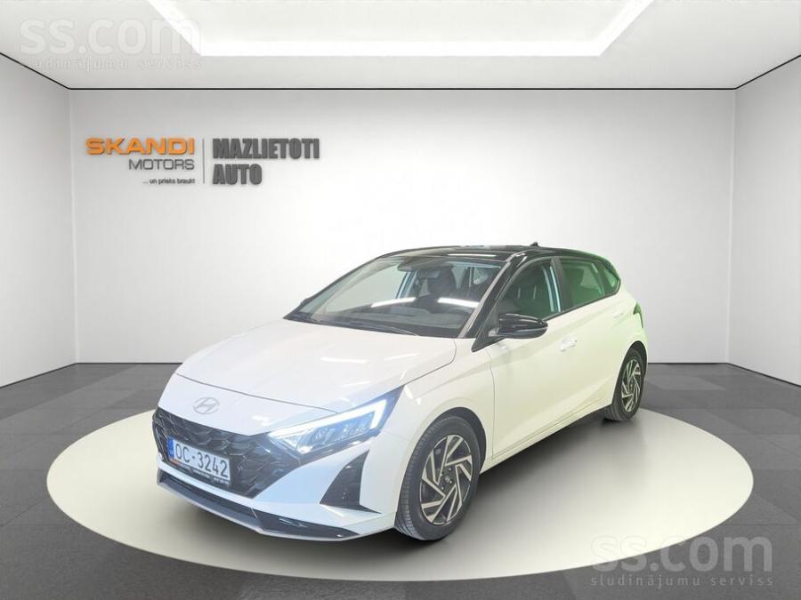 Balts Hyundai i20 2025 Rīga, ar dzinēja tilpumu 1.00 L un nobraukumu 33 tūkst. km par 15990 €, foto 1 vietnē AUTOMOTO.COM.LV