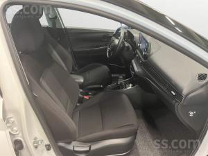 Balts Hyundai i20 2025 Rīga, ar dzinēja tilpumu 1.00 L un nobraukumu 33 tūkst. km par 15990 €, foto 18 vietnē AUTOMOTO.COM.LV