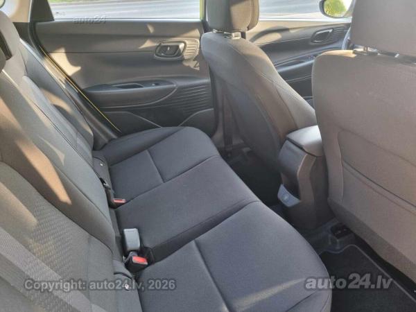 Yellow Hyundai i20 2023 in Tartu, with an engine capacity of 1.00 L and mileage of 20 thousand km for 21800 €, photo 11 on AUTOMOTO.COM.LV