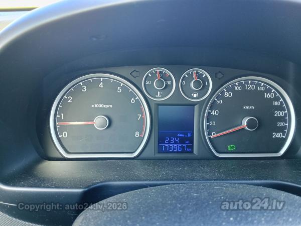 Smilšu krāsa Hyundai i30 2011 Tallina, ar dzinēja tilpumu 1.40 L un nobraukumu 18 tūkst. km par 3500 €, foto 9 vietnē AUTOMOTO.COM.LV