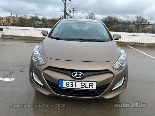 Beige Hyundai i30 2014 in Tallinn, with an engine capacity of 1.60 L and mileage of 133 thousand km for 5850 €, photo 3 on AUTOMOTO.COM.LV